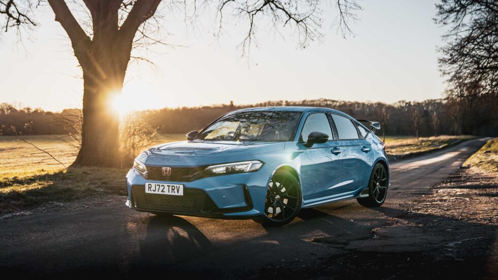 What’s on – The Hut • Caffeine&Machine